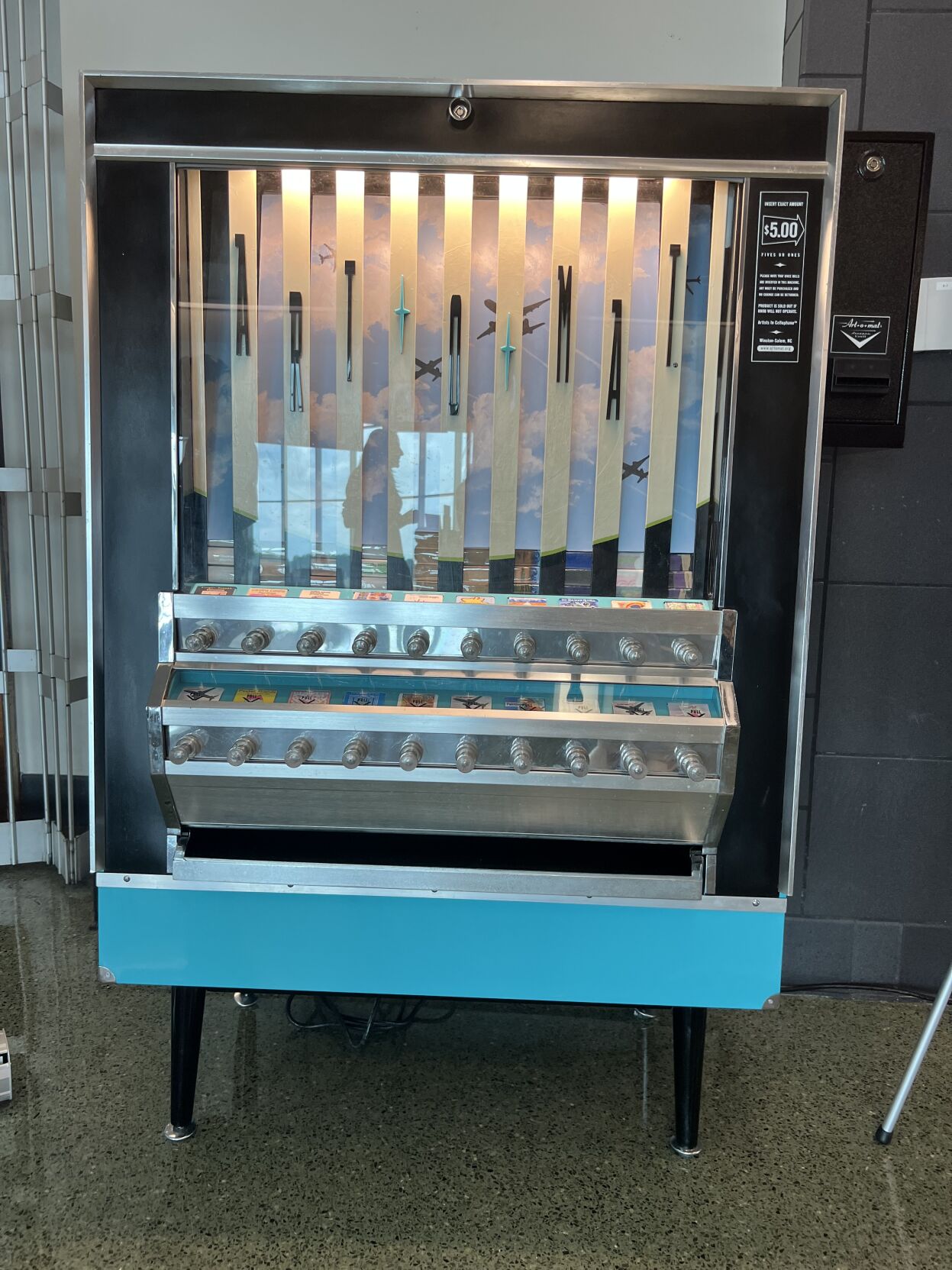 Baton Rouge has first airport that is home to an Art-o-mat ...