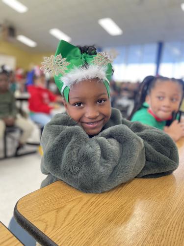 Clinton Elementary School students perform in holiday program | East ...