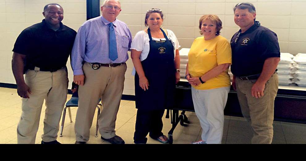 West Feliciana sheriff serves bunch of lunch | West Feliciana ...
