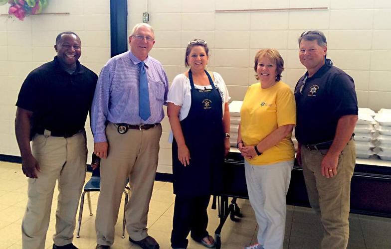 West Feliciana sheriff serves bunch of lunch | West Feliciana ...