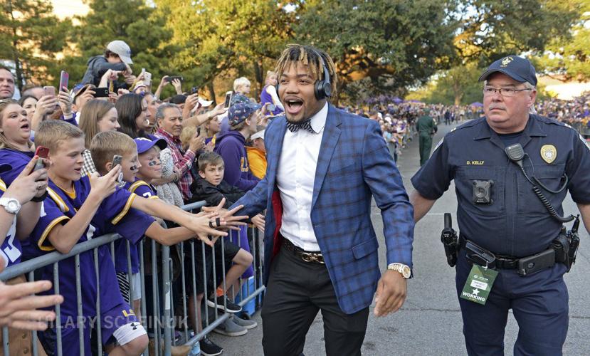 Photos, video: LSU takes out all the stops for final march down Victory ...