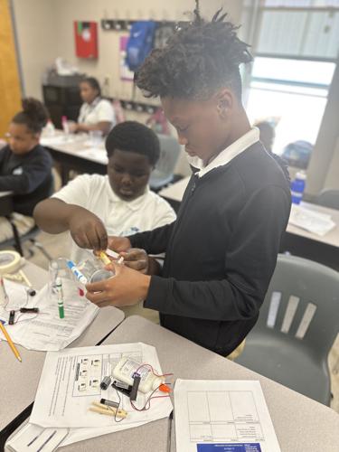 East Feliciana STEAM Academy create robots that draw abstracts | East ...
