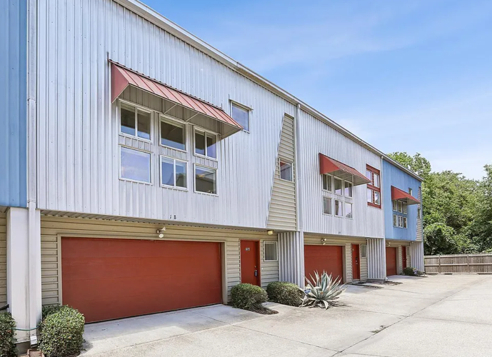 Four condos for sale near LSU in Baton Rouge | Baton Rouge ...