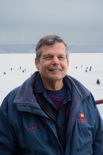 River boat captain tells his stories in 'Peep Light' | Entertainment ...