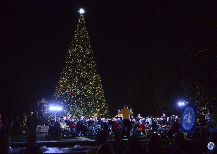 Photos: Santa rocks the Rowe | News | theadvocate.com