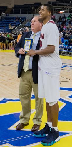 Division III final: Second-half rally, Jordan Wright's heroics lift ...