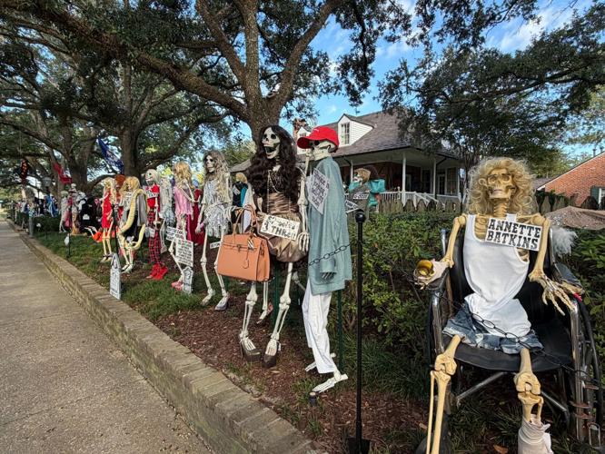 Halloween skelebrity graveyard draws crowds in Baton Rouge ...
