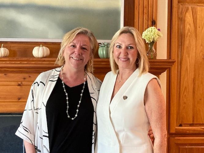 Community: 'Arts in Medicine' celebrates 10 years, opens new gallery ...