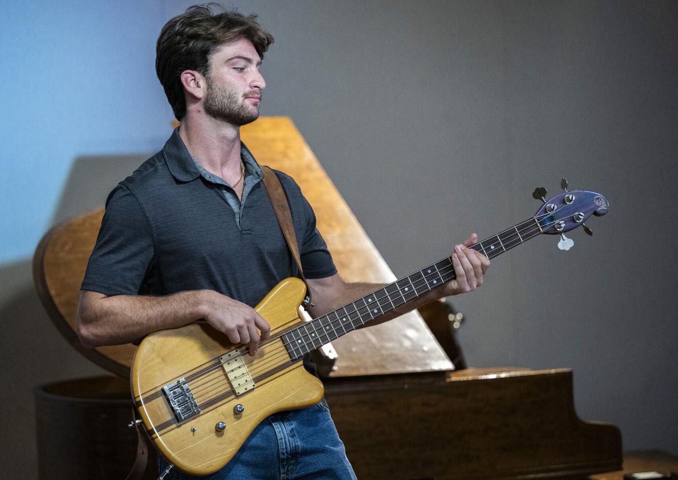 Amis du Teche perform live on Medicine Ball Caravan | Photos ...