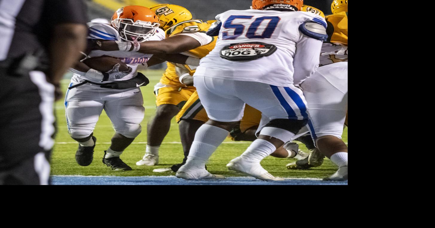 Miscues bedevil Southern Lab as Kentwood pulls out a 33-26 victory in 9 ...