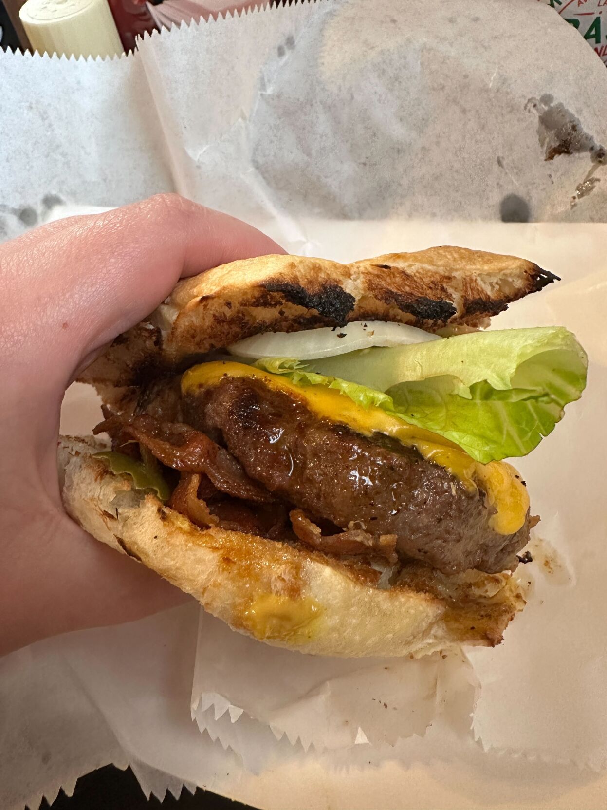 Broaddus Burgers in Lafayette wins burger bracket | Entertainment/Life ...