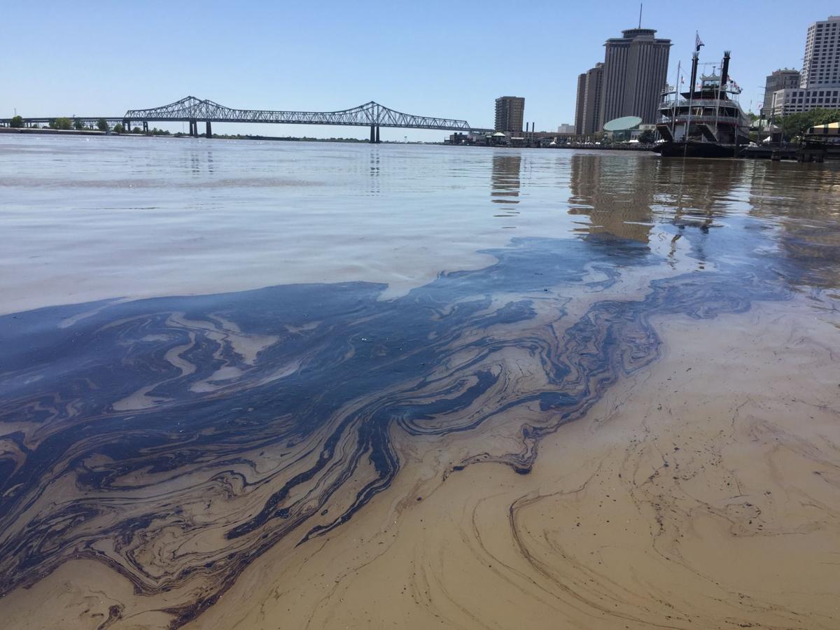 Fuel oil leaks in Mississippi River after vessel strikes pier; river ...