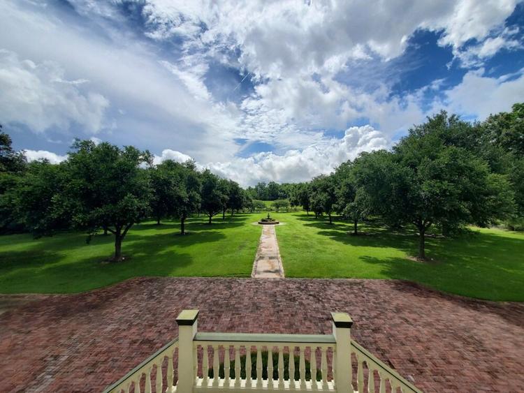 Photos: Look inside Bocage Antebellum home that's up for auction in ...