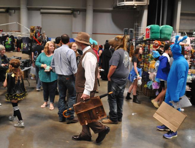 Photos: 2016 Louisiana Comic Con at the Cajundome Convention Center ...