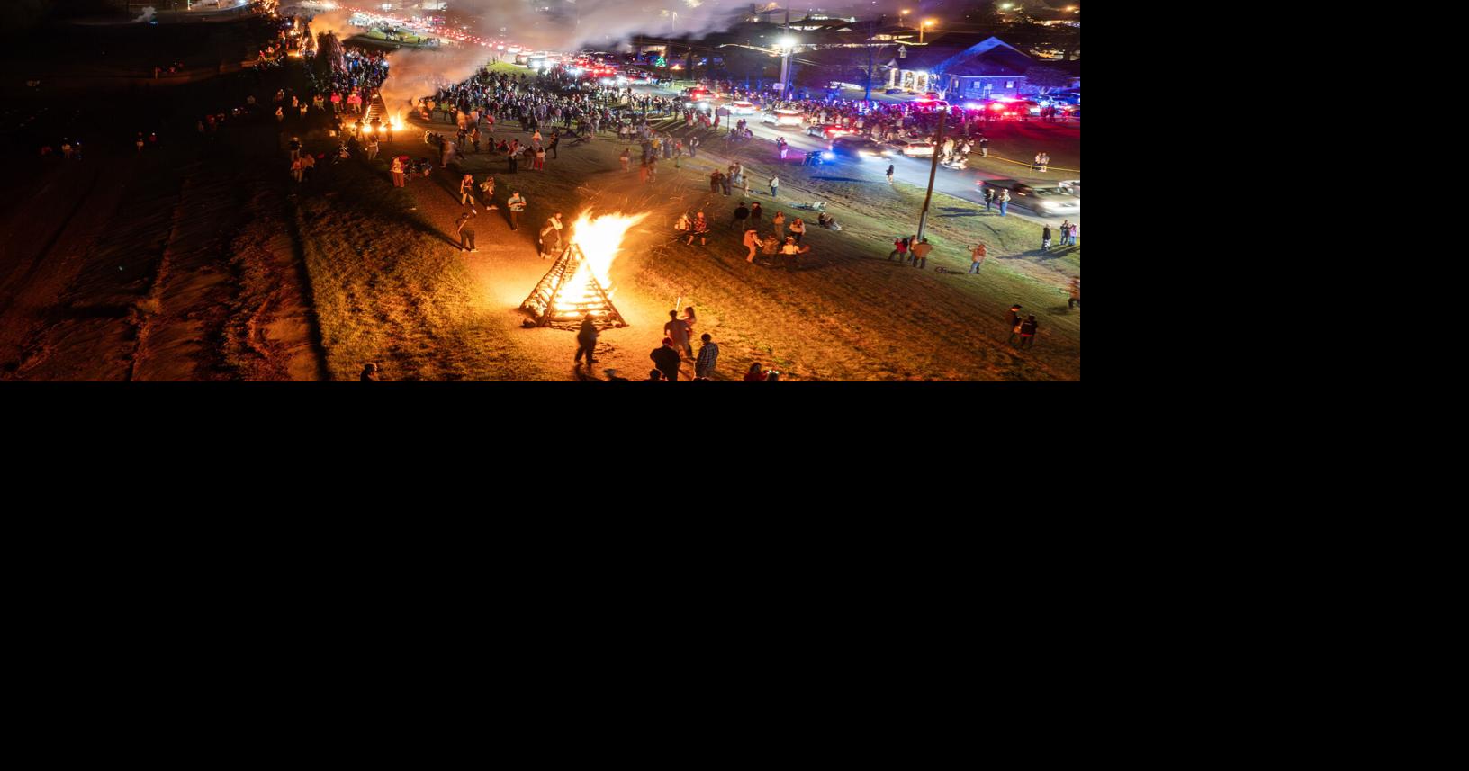 Photos: Lighting the way for Papa Noel | Multimedia | theadvocate.com