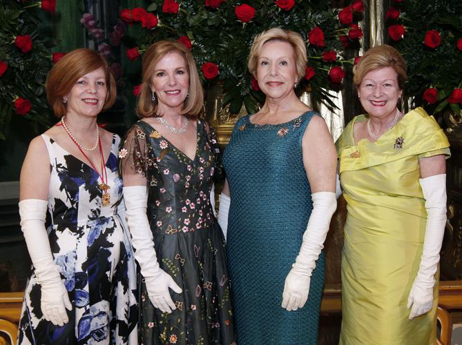 Nell Nolan: Mystery Ball, Proteus Ball | Nell Nolan | theadvocate.com