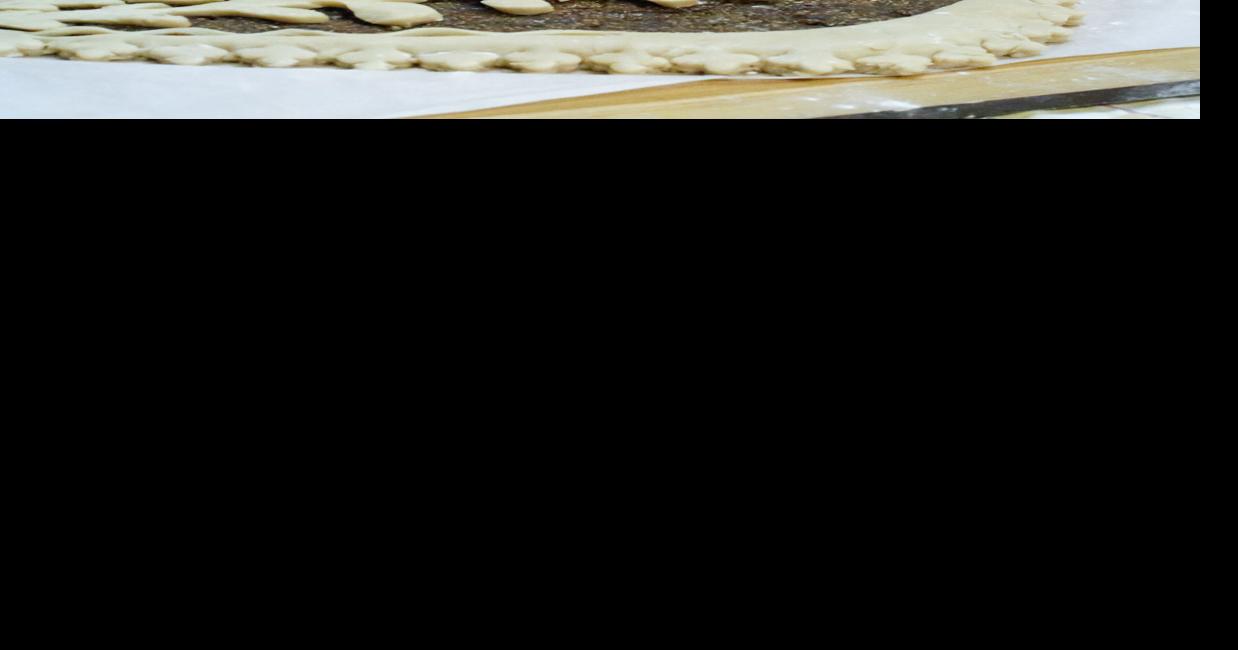 Altar devotee keeps tradition alive by baking ornate breads | Crescent ...