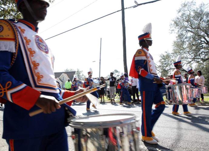 Photos: Perfect weather, lots of smiles for NOMTOC parade in Algiers ...