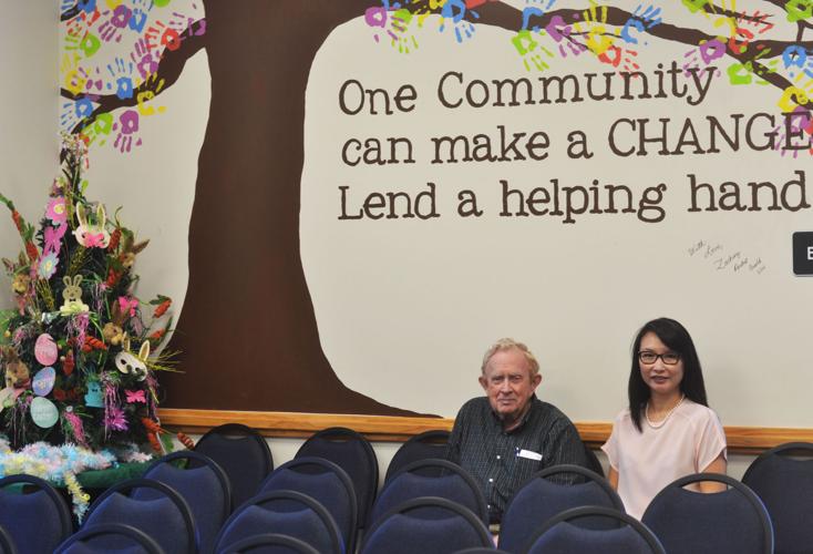 Food pantry volunteers connect to community, serve underprivileged ...