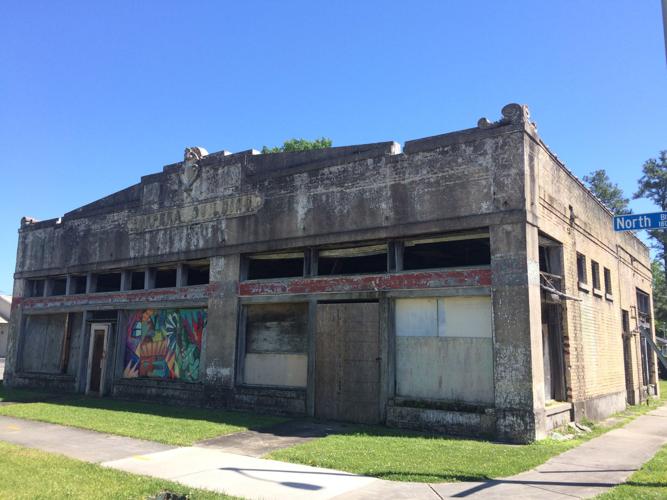 Haunting photographs of overgrown, abandoned Baton Rouge places ...