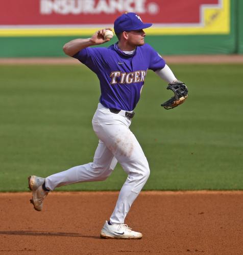 LSU second baseman Cade Doughty injures shoulder during home run ...
