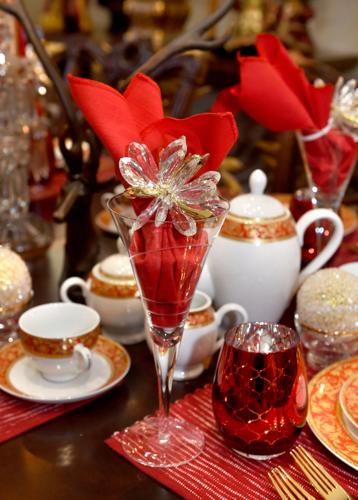 Gary Miller and Ralph Ostermann go 'over the top' for Christmas at ...