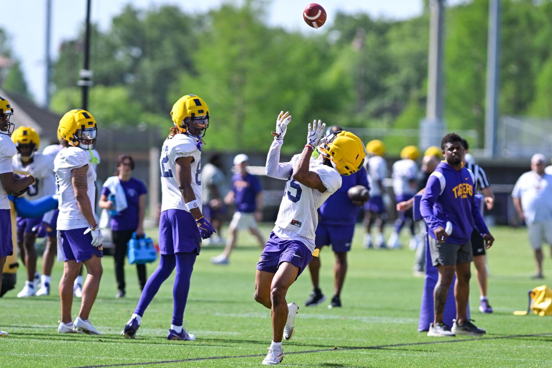 Gary Burney flips commitment to LSU football from Houston | LSU ...