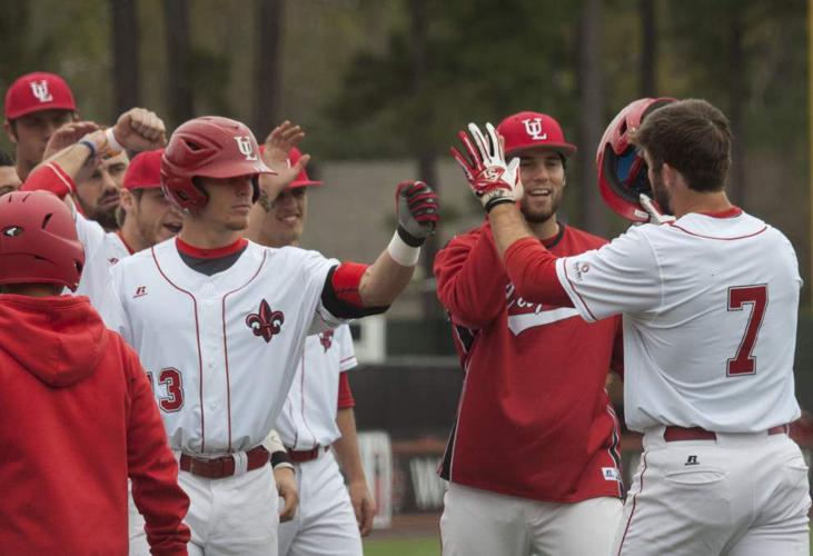 Ragin’ Cajuns baseball team erupts early, thumps Georgia State | UL ...