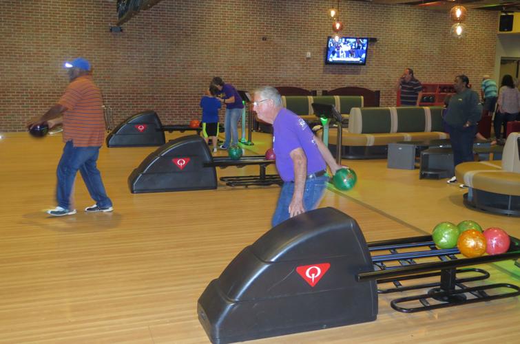 Survivor Bash: Cancer survivors celebrate life with bowling outing ...