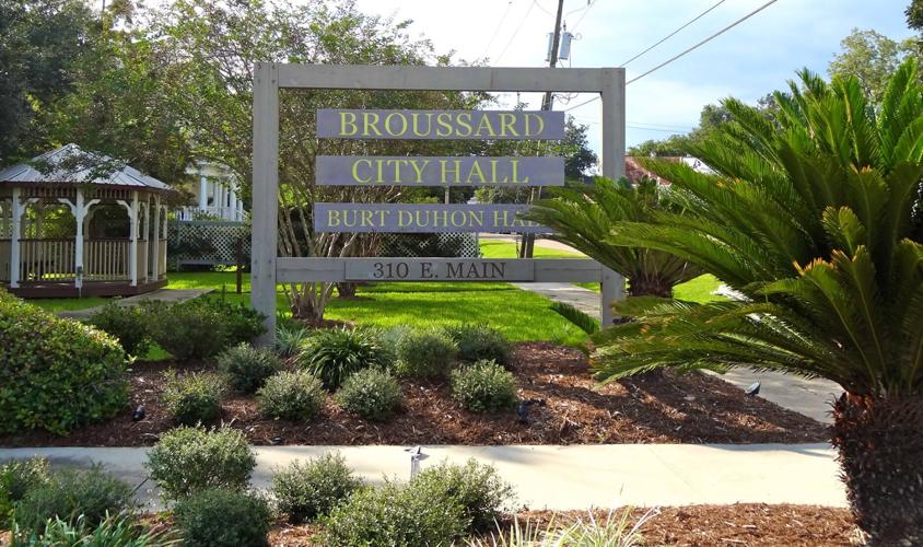 Broussard residents get new kiosk for utility bill payment | News ...