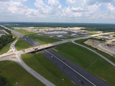 Gas leak shuts down Juban Road at Juban Crossing in Denham Springs ...