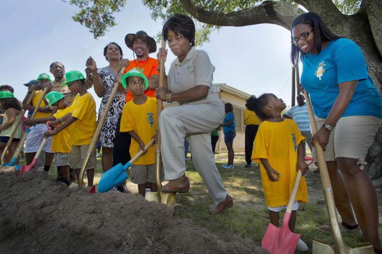 Work to install air conditioning at Anna T. Jordan Community Park ...
