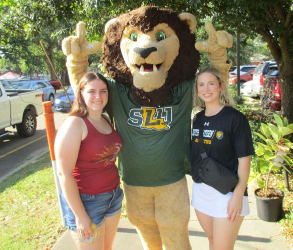 Visitors flock to downtown Hammond for Hot August Stroll | Livingston ...