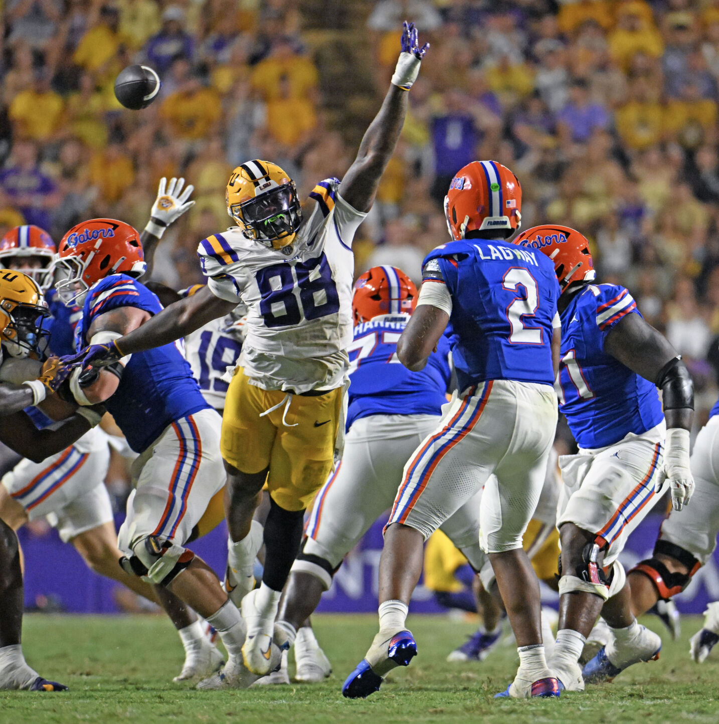 Photos: LSU roasts the Gators 20-10 as the Tiger defense dominates on ...