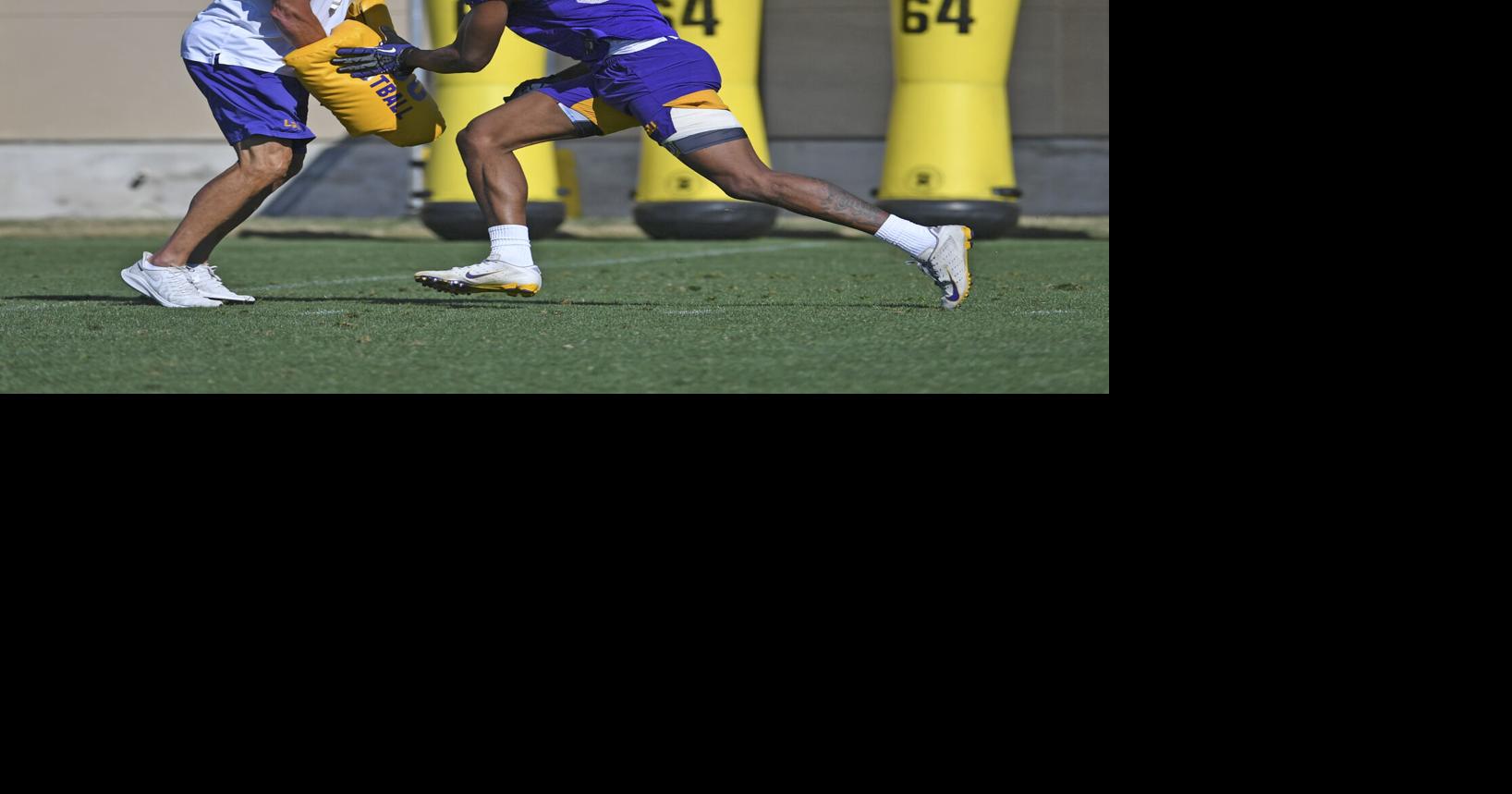 LSU gains first 2023 recruit with commitment from receiver Omarion ...
