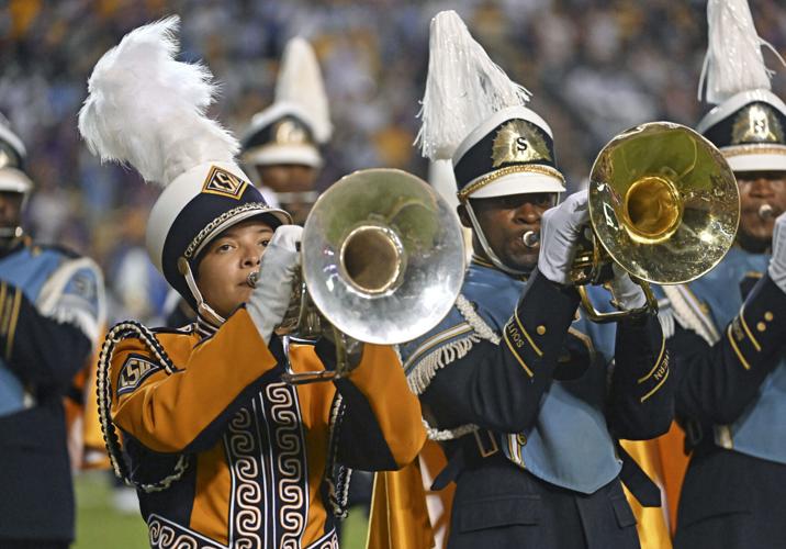 'Cupid Shuffle' brings together LSU, Southern fans in Baton Rouge and ...