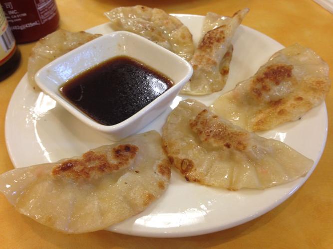 Restaurant review: Pho Cafe serves Pho-nomenal takes on Vietnamese ...