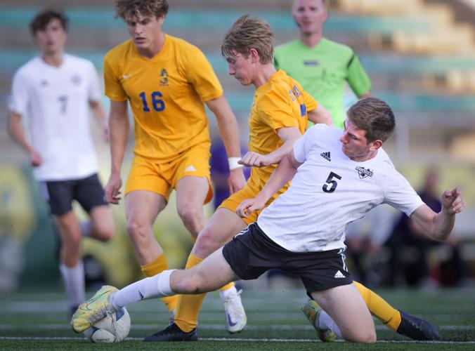 St. Paul's set tone early in 2-0 victory against Dutchtown in Division ...