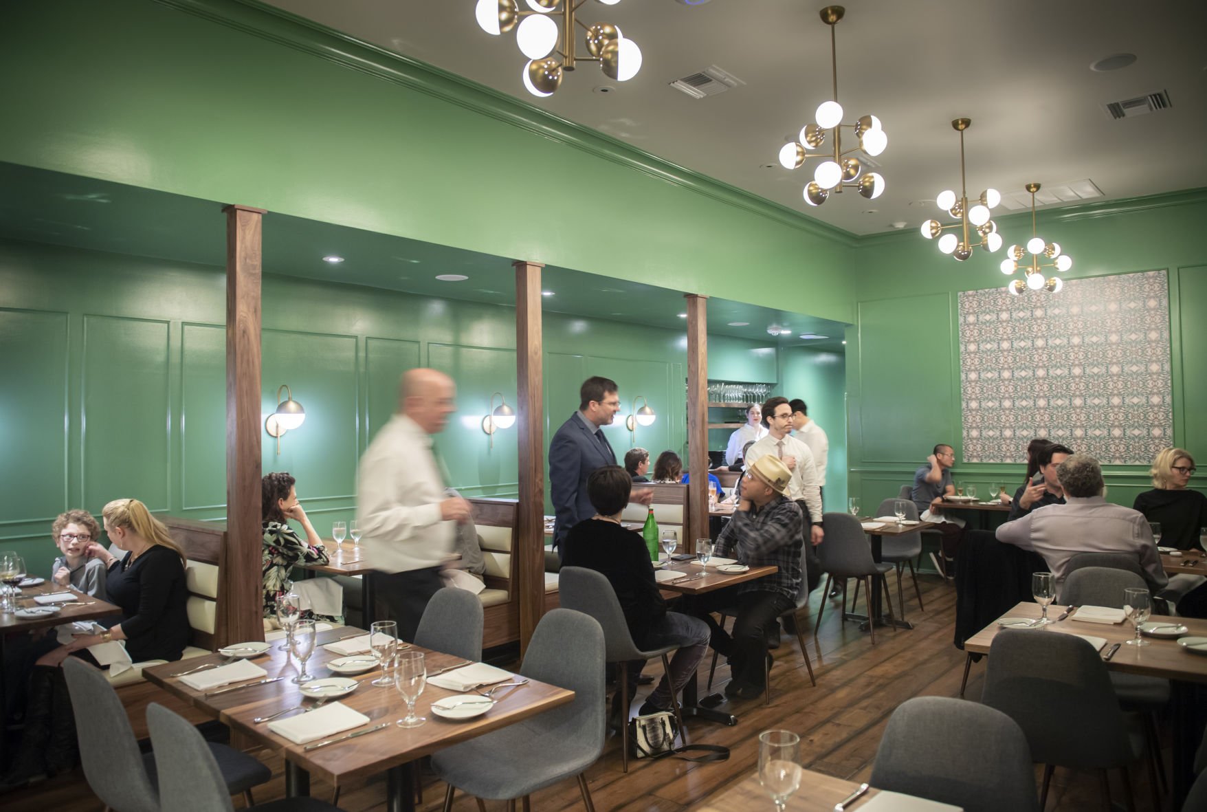 Review: Zasu, a tiny bistro frames a chef's return, and a win for New ...