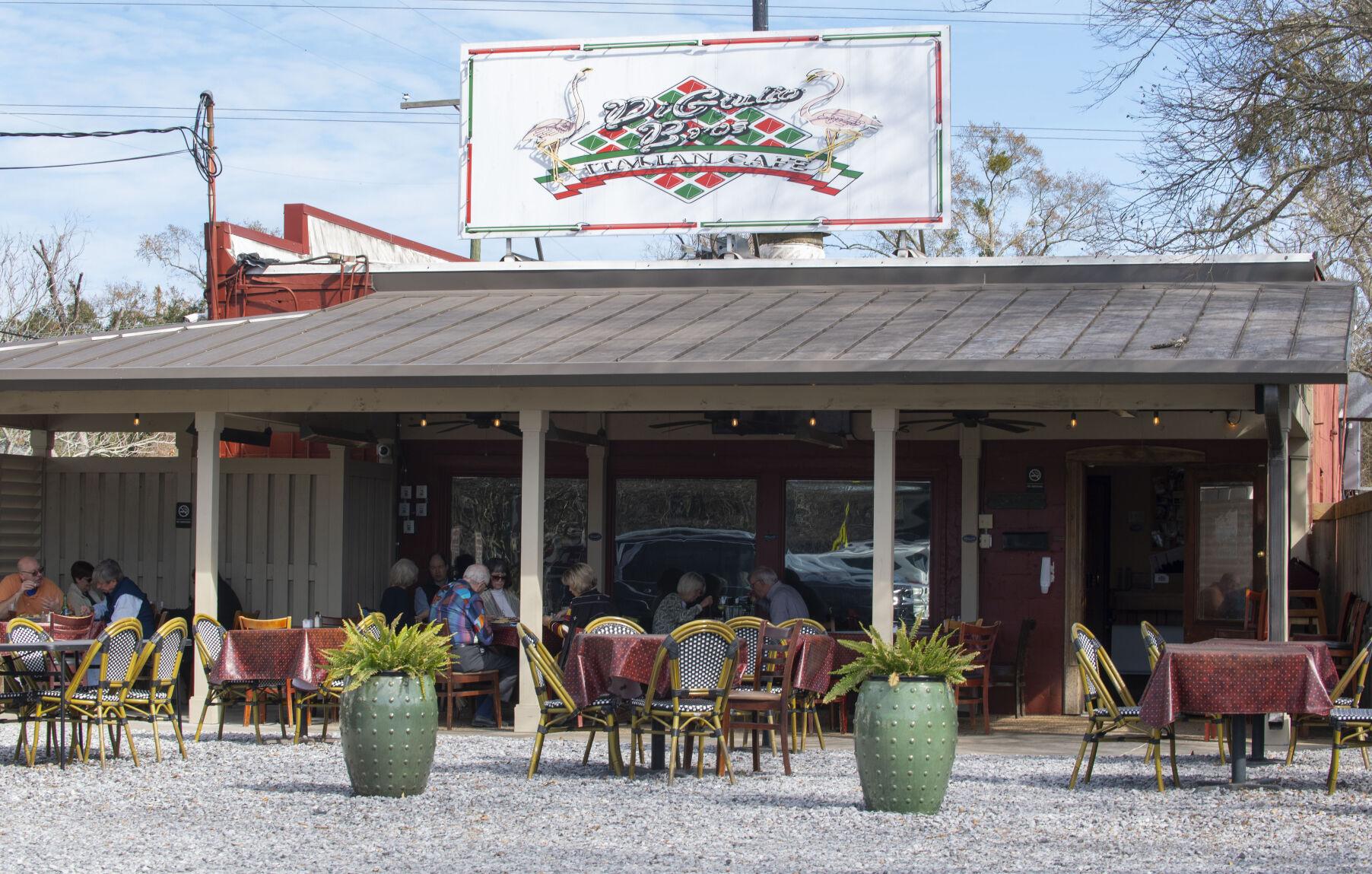 Talk show host Jim Engster dishes dates at DiGiulio's: Baton Rouge ...