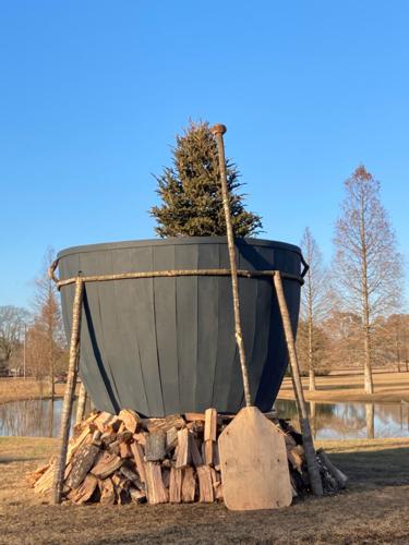 Family's New Year's tradition continues to burn | Livingston/Tangipahoa ...