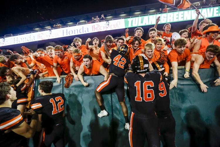 Catholic play keep-away to edge Jesuit 14-10 for Division I title ...