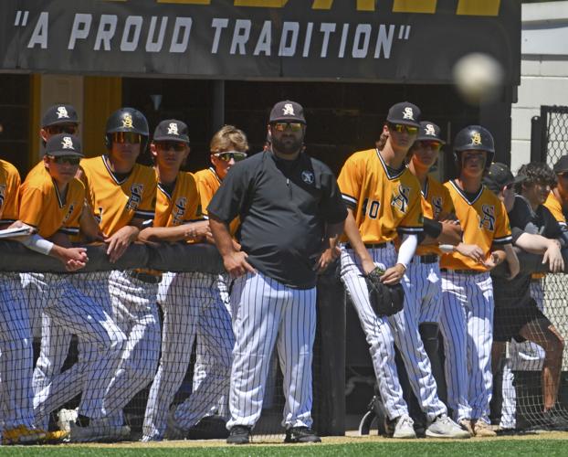 Crazy good eights: Class 5A St. Amant, Division II University flip ...