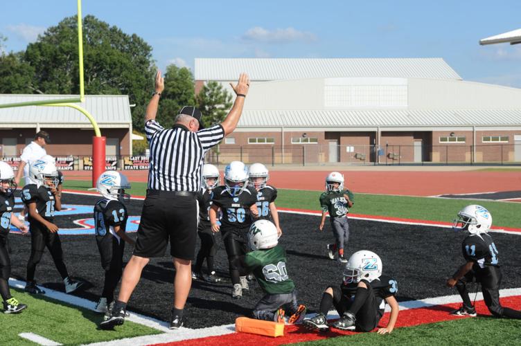 Walker Renegades hit the field for youth football | Livingston ...