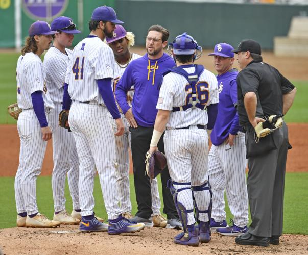 Blake Money exits game early; LSU rallies to win close one over Bethune ...