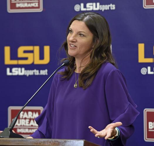 LSU softball comfortable on the road for super regional at Minnesota ...