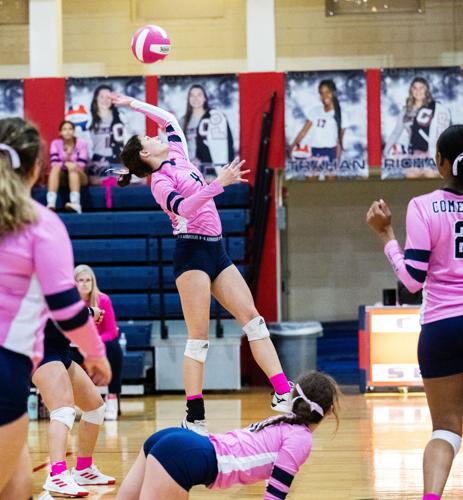 Comeaux volleyball off to impressive start, playing at high level with ...
