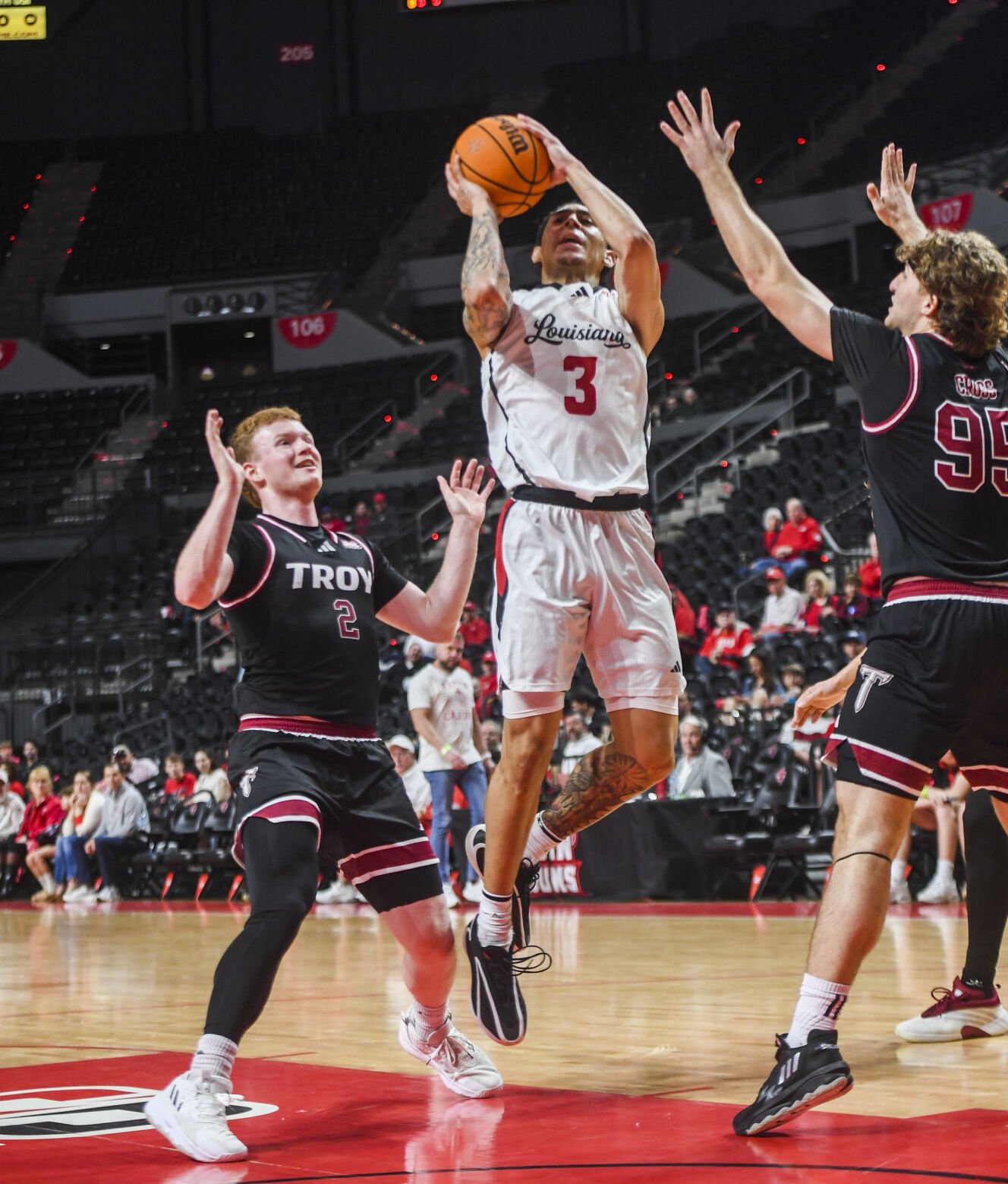 Trojans nail 17 3-pointers and rule the boards in blowout | UL Ragin ...