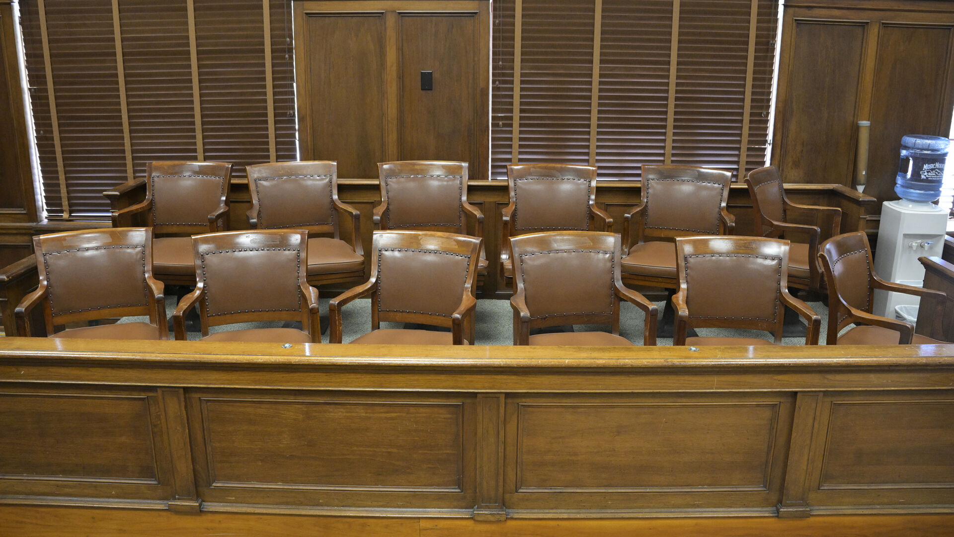 Letters: Retired folks can help shoulder burden of jury duty | Opinion ...