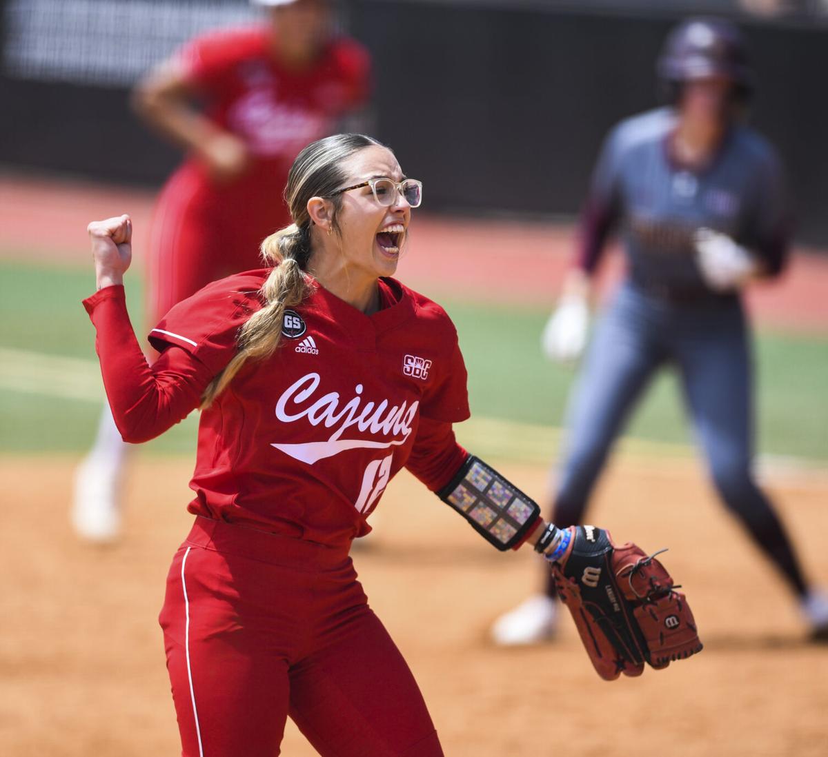 Sam Landry's hot pitching helps Cajuns complete SBC sweep | UL Ragin ...